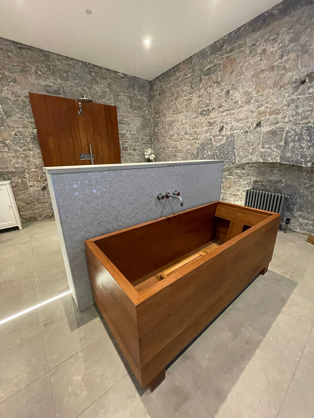 Luxury Oak Wet Room With Free-standing Bath - Studio One South West ...
